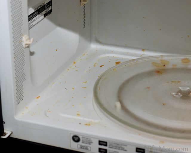 How to Clean the Inside of the Microwave in Under 5 Minutes – Nifty Mom