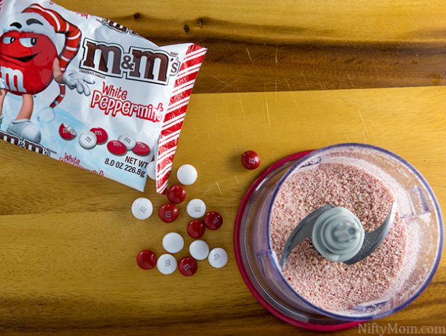 Mini Layered Peppermint Christmas Cakes – Nifty Mom