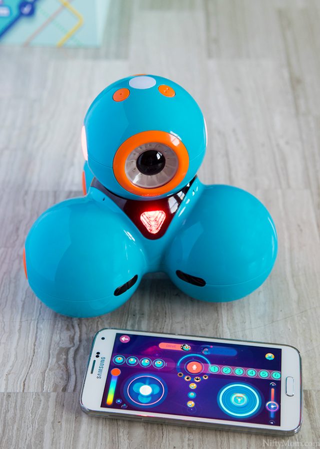 Meet Dash – Our Kids’ First Robot – Nifty Mom