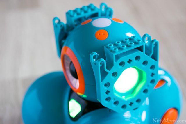 Meet Dash – Our Kids’ First Robot – Nifty Mom