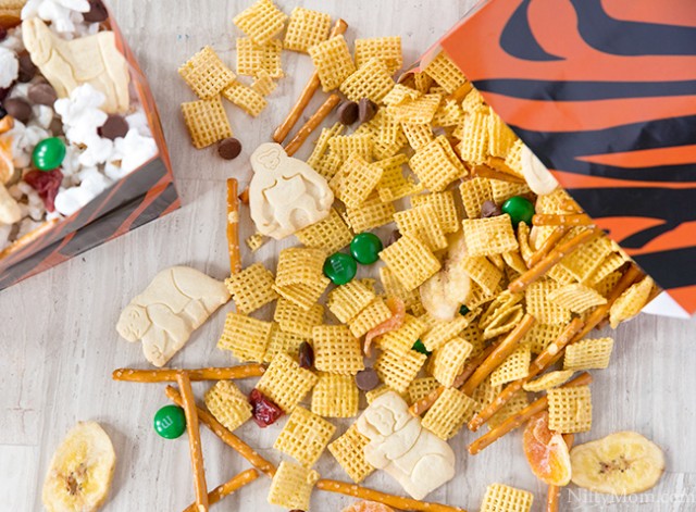 Jumanji Movie Night {Snack Mix Idea} – Nifty Mom