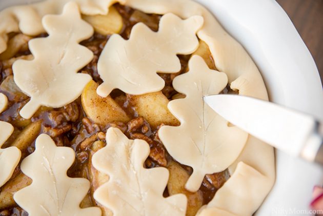 Apple Pie with Pecans & Pineapples + a Fall Crust Design – Nifty Mom